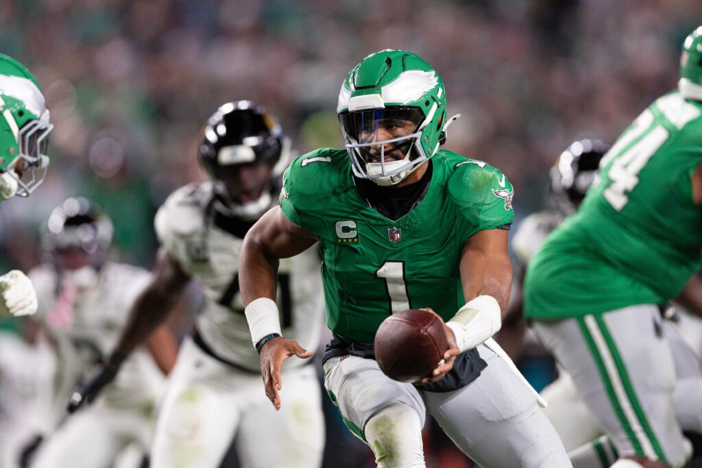 Draftkings NFL Showdown Picks: Panthers vs. Eagles 12/8/24